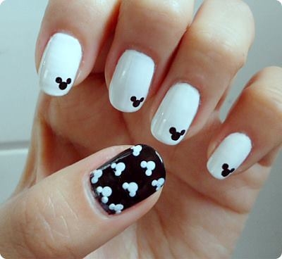 Simple Mickey Mouse Nail Art